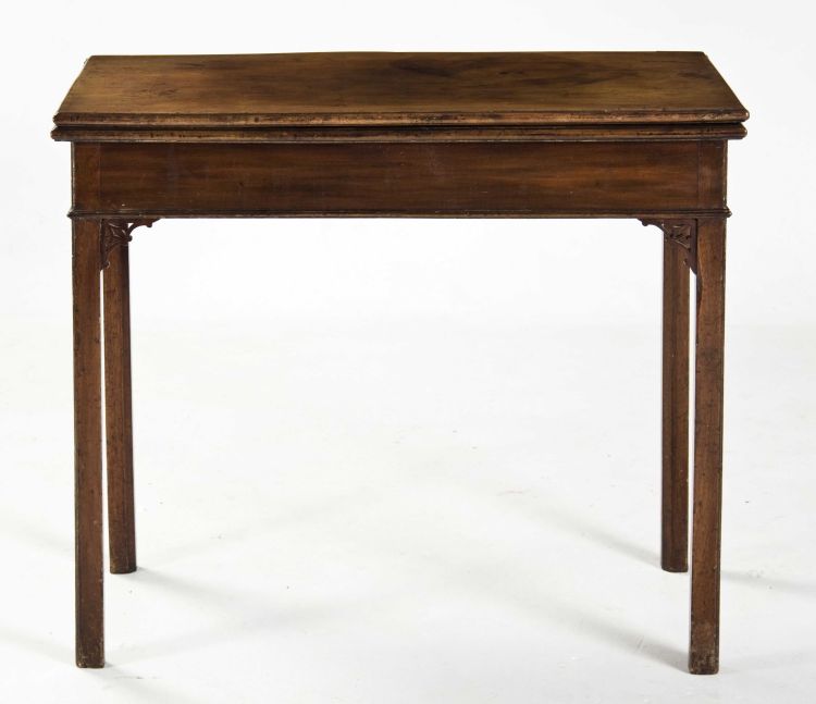A George III mahogany gate-leg tea table | Strauss & Co