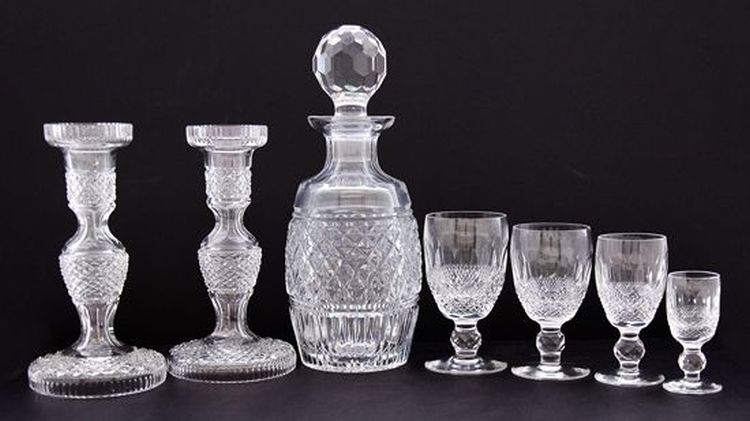 A part suite of Waterford 'Colleen' pattern drinking glasses, modern ...