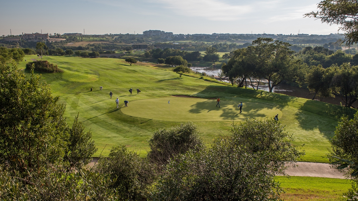 Lot 608 | Strauss & Co